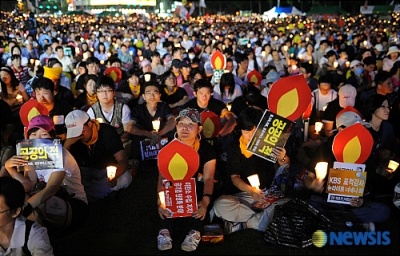Korean Candle Protests | MY HERO